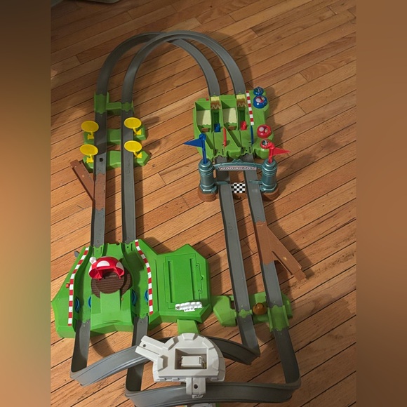 Nintendo | Toys | Nintendo Mario Brothers Racing Track Set Wgreen And ...